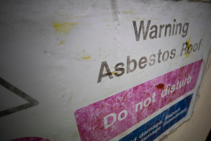 Licensed asbestos removal - safe asbestos handling guide