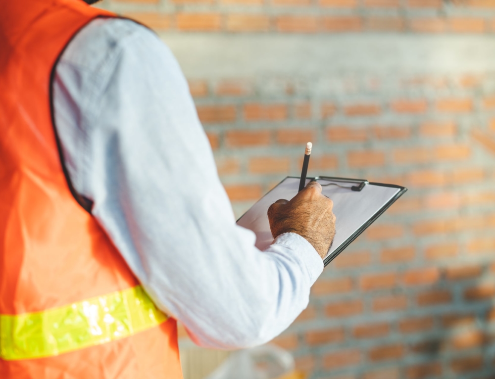 Asbestos encapsulation guide - everything you need to know